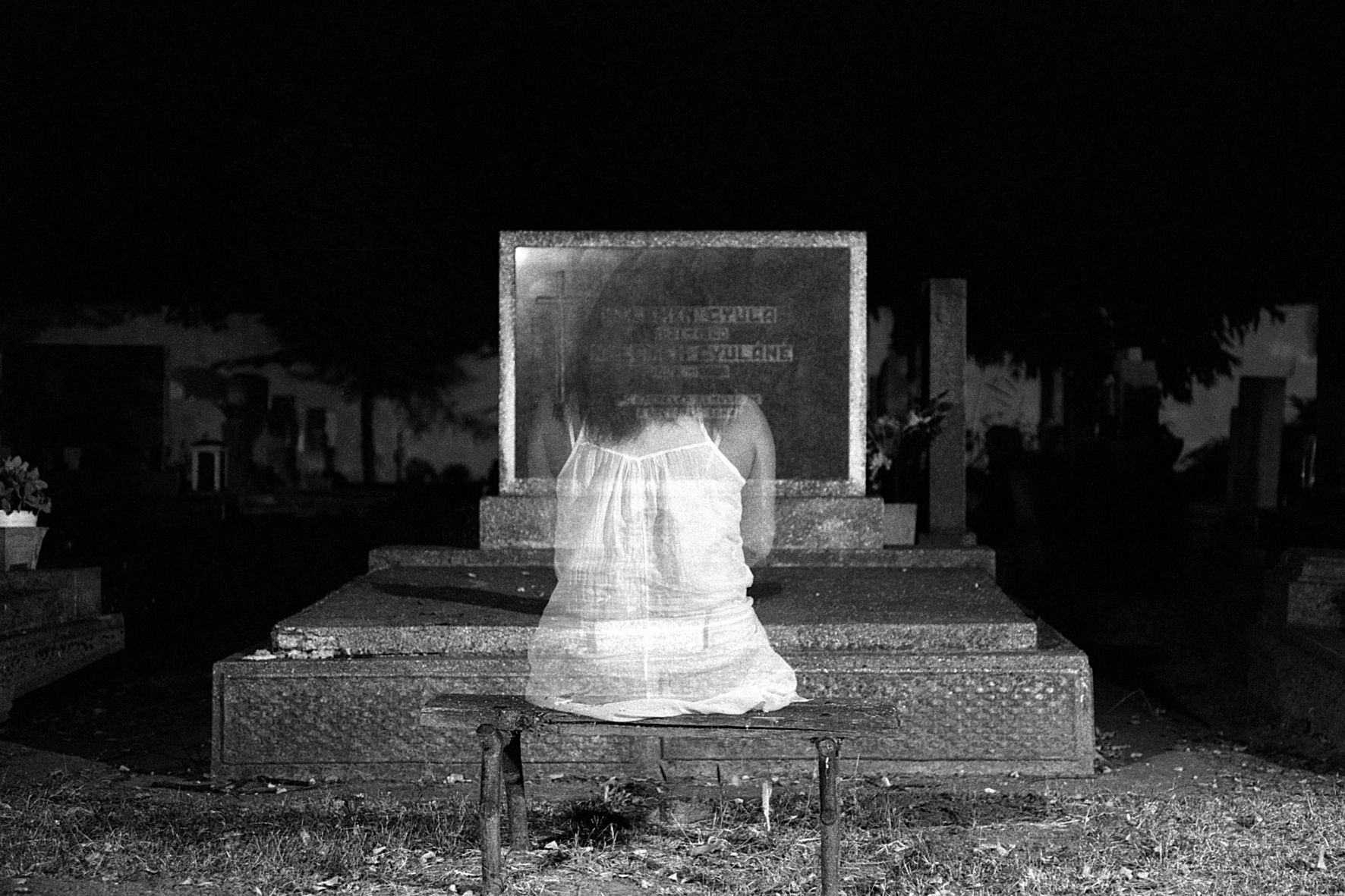 My personal ghost experiences - Michelle's Clutter Box